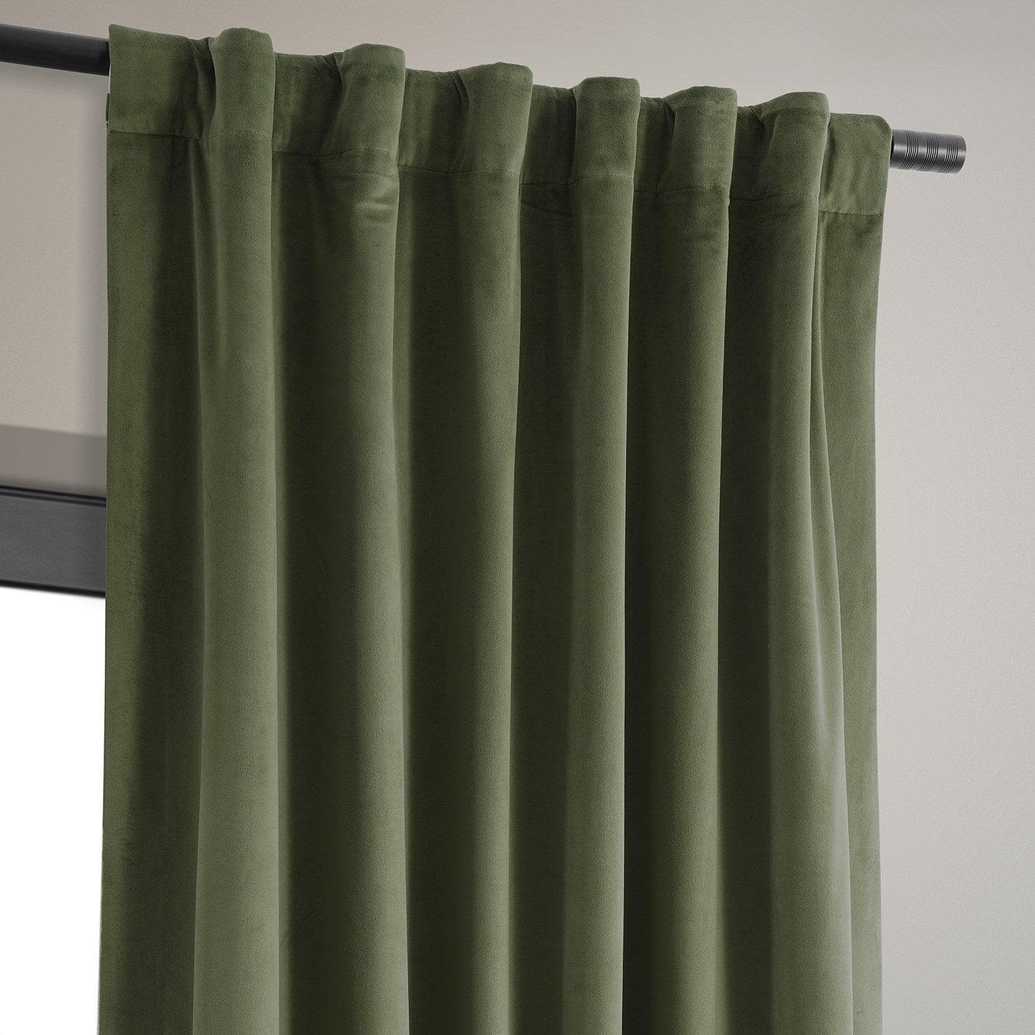Hunter Green Signature Velvet Blackout Curtain